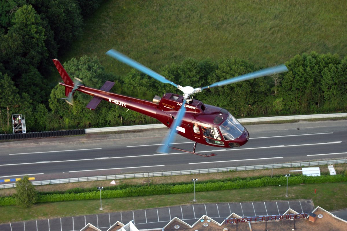 Vol en hélicoptère Le Mans, "Legend LM" | JET SYSTEMS